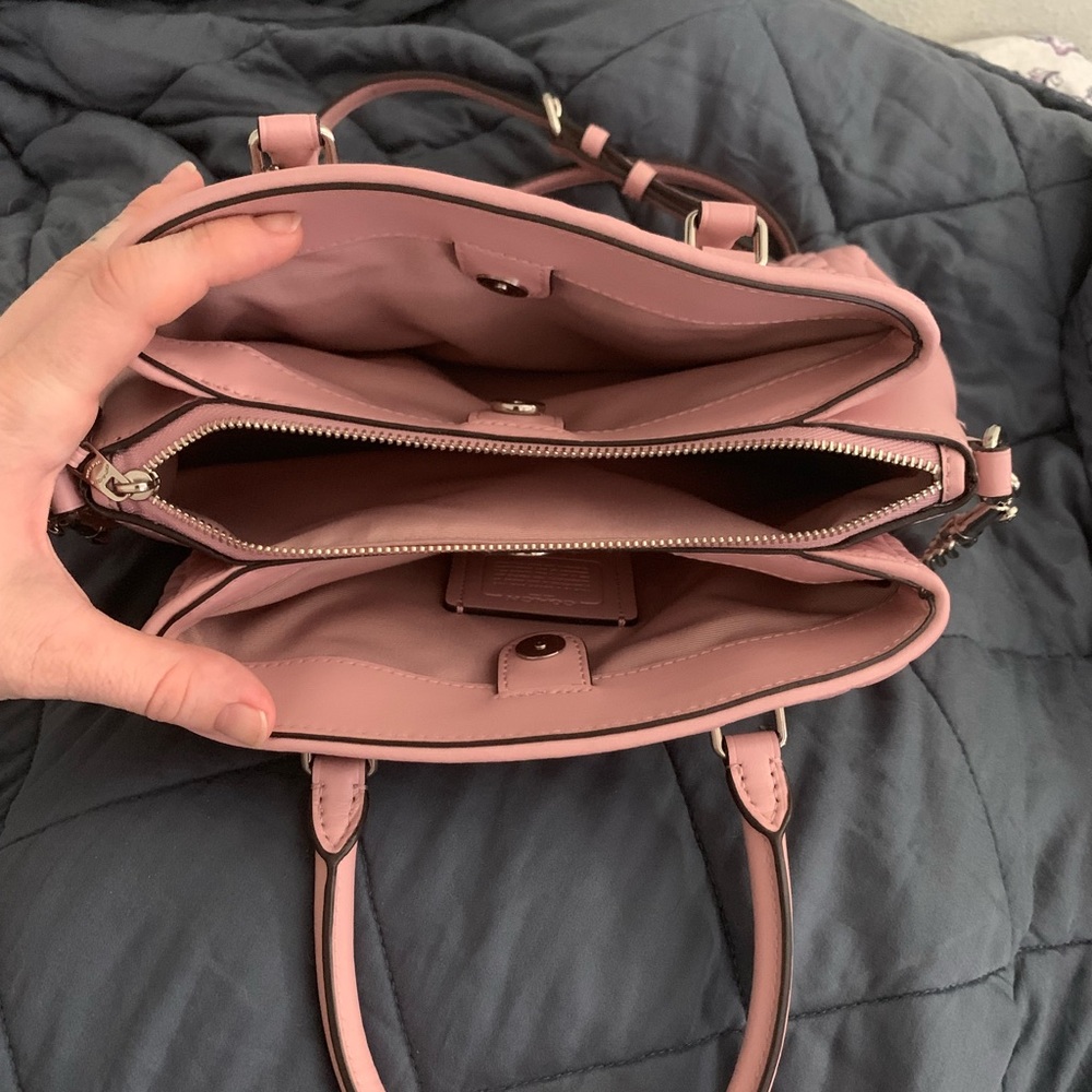 *Cute Coach Light Pink Quilted Pink Sage Carryall* - Gem